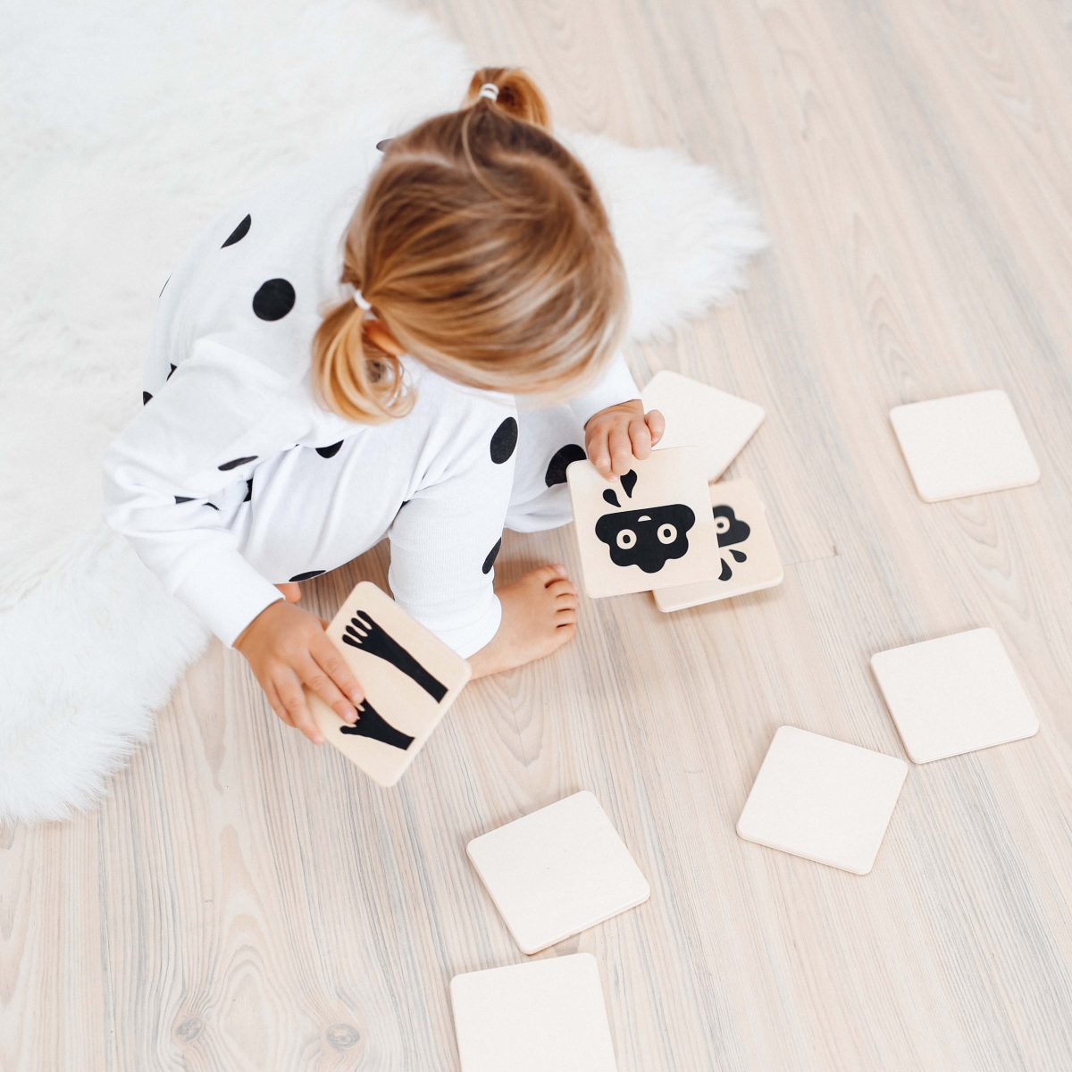 CONSTRUCTIVE PLAY - ooh-noo