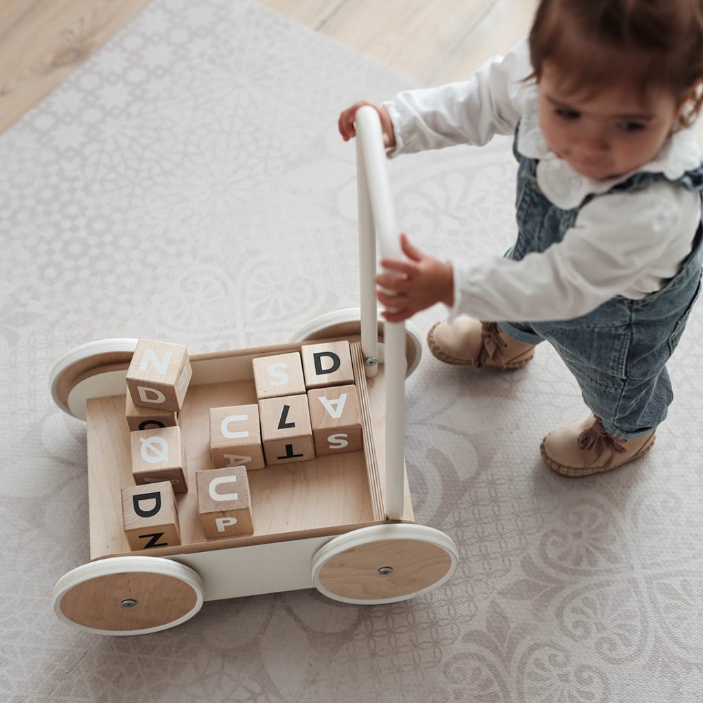 BABY WALKER - ooh-noo